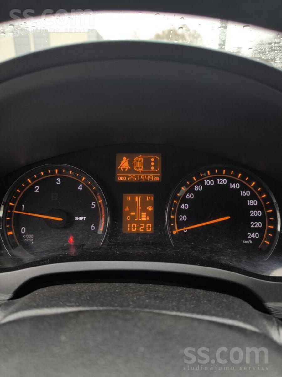 Синий Тойота Авенсис 2009 в Рига, объемом двигателя 2.00 л и пробегом 250 тыс. км за 4590 €, фото 10 на AUTOMOTO.COM.LV
