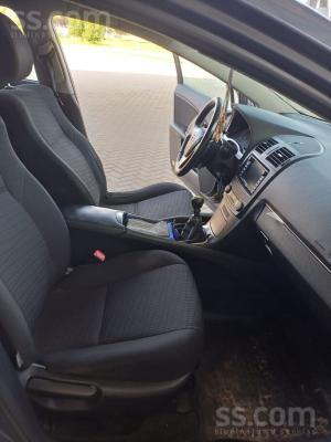 Zils Toyota Avensis 2009 Valmiera, ar dzinēja tilpumu 2.00 L un nobraukumu 300 tūkst. km par 2500 €, foto 5 vietnē AUTOMOTO.COM.LV