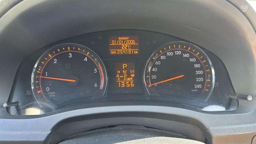 Zils Toyota Avensis 2009 Viļņa, ar dzinēja tilpumu 2.20 L un nobraukumu 254 tūkst. km par 5500 €, foto 9 vietnē AUTOMOTO.COM.LV