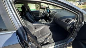 Zils Toyota Avensis 2009 Viļņa, ar dzinēja tilpumu 2.20 L un nobraukumu 254 tūkst. km par 5500 €, foto 12 vietnē AUTOMOTO.COM.LV