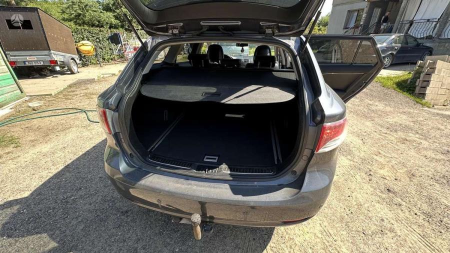 Zils Toyota Avensis 2009 Viļņa, ar dzinēja tilpumu 2.20 L un nobraukumu 254 tūkst. km par 5500 €, foto 14 vietnē AUTOMOTO.COM.LV