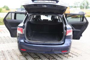Zils Toyota Avensis 2009 Viļņa, ar dzinēja tilpumu 2.23 L un nobraukumu 260 tūkst. km par 3990 €, foto 7 vietnē AUTOMOTO.COM.LV