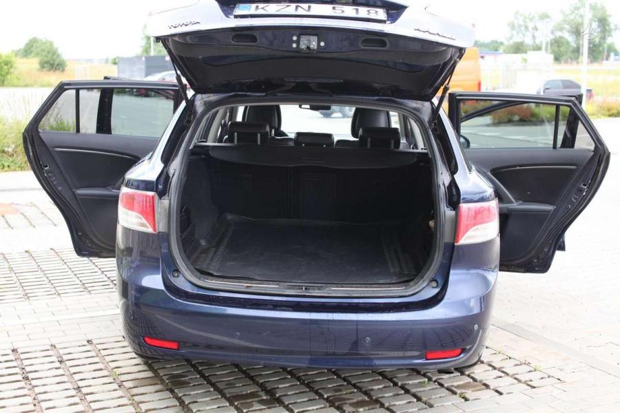 Zils Toyota Avensis 2009 Viļņa, ar dzinēja tilpumu 2.23 L un nobraukumu 260 tūkst. km par 3990 €, foto 7 vietnē AUTOMOTO.COM.LV