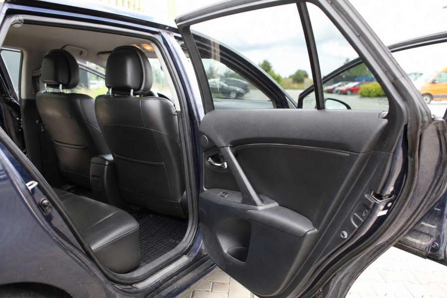 Zils Toyota Avensis 2009 Viļņa, ar dzinēja tilpumu 2.23 L un nobraukumu 260 tūkst. km par 3990 €, foto 10 vietnē AUTOMOTO.COM.LV