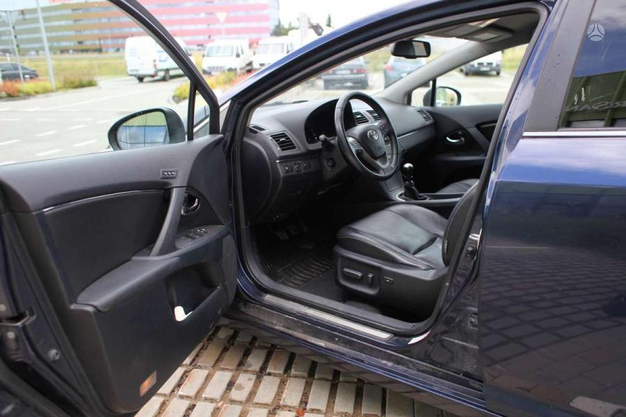 Zils Toyota Avensis 2009 Viļņa, ar dzinēja tilpumu 2.23 L un nobraukumu 260 tūkst. km par 3990 €, foto 13 vietnē AUTOMOTO.COM.LV