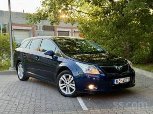 Blue Toyota Avensis 2009 in Jelgava, with an engine capacity of 2.00 L and mileage of 286 thousand km for 2590 €, photo 3 on AUTOMOTO.COM.LV