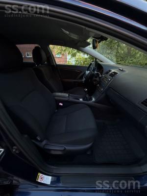Blue Toyota Avensis 2009 in Jelgava, with an engine capacity of 2.00 L and mileage of 286 thousand km for 2590 €, photo 13 on AUTOMOTO.COM.LV