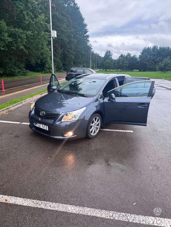 Zils Toyota Avensis 2009 Prienai, ar dzinēja tilpumu 2.00 L un nobraukumu 350 tūkst. km par 2500 €, foto 1 vietnē AUTOMOTO.COM.LV