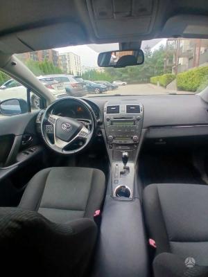 Blue Toyota Avensis 2009 in Vilnius, with an engine capacity of 2.23 L and mileage of 170 thousand km for 3850 €, photo 8 on AUTOMOTO.COM.LV