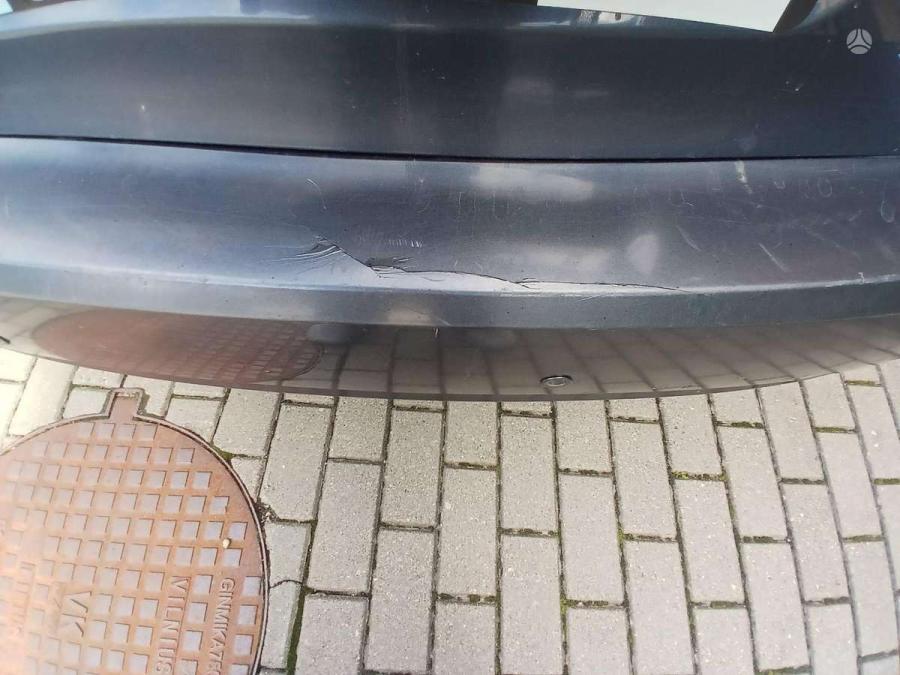 Blue Toyota Avensis 2009 in Vilnius, with an engine capacity of 2.23 L and mileage of 170 thousand km for 3850 €, photo 10 on AUTOMOTO.COM.LV