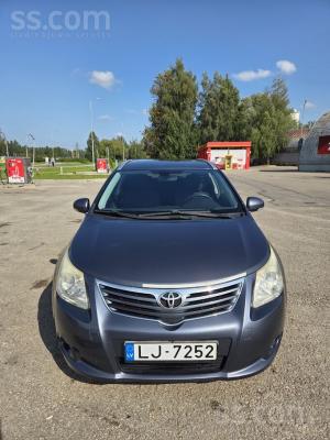 Blue Toyota Avensis 2009 in Riga, with an engine capacity of 2.00 L and mileage of 310 thousand km for 3200 €, photo  on AUTOMOTO.COM.LV