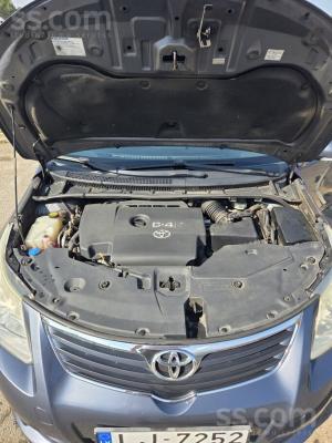 Blue Toyota Avensis 2009 in Riga, with an engine capacity of 2.00 L and mileage of 310 thousand km for 3200 €, photo 7 on AUTOMOTO.COM.LV