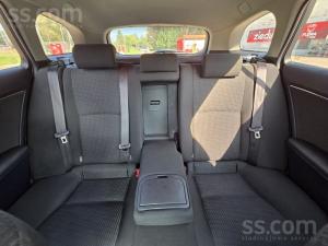 Blue Toyota Avensis 2009 in Riga, with an engine capacity of 2.00 L and mileage of 310 thousand km for 3200 €, photo 13 on AUTOMOTO.COM.LV
