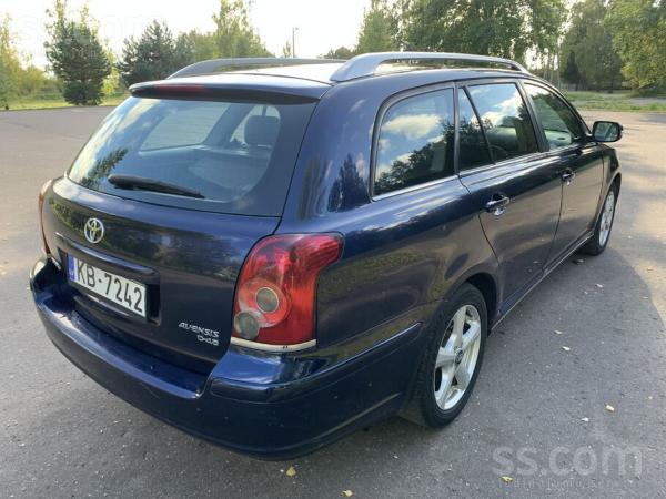 Zils Toyota Avensis 2009 Jūrmala, ar dzinēja tilpumu 2.00 L un nobraukumu 417 tūkst. km par 2390 €, foto 4 vietnē AUTOMOTO.COM.LV