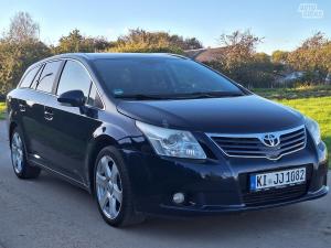 Blue Toyota Avensis 2009 in Mazeikiai, with an engine capacity of 2.20 L and mileage of 292 thousand km for 3550 €, photo 3 on AUTOMOTO.COM.LV