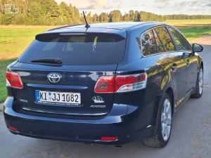 Blue Toyota Avensis 2009 in Mazeikiai, with an engine capacity of 2.20 L and mileage of 292 thousand km for 3550 €, photo 8 on AUTOMOTO.COM.LV