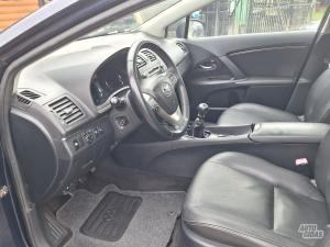 Blue Toyota Avensis 2009 in Mazeikiai, with an engine capacity of 2.20 L and mileage of 292 thousand km for 3550 €, photo 13 on AUTOMOTO.COM.LV