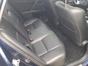 Blue Toyota Avensis 2009 in Mazeikiai, with an engine capacity of 2.20 L and mileage of 292 thousand km for 3550 €, photo 23 on AUTOMOTO.COM.LV