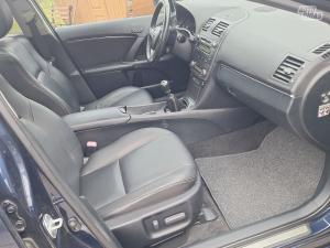 Blue Toyota Avensis 2009 in Mazeikiai, with an engine capacity of 2.20 L and mileage of 292 thousand km for 3550 €, photo 24 on AUTOMOTO.COM.LV
