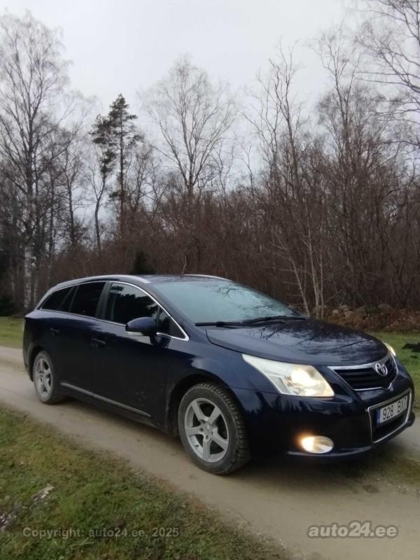 Zils Toyota Avensis 2010 Hāpsalu, ar dzinēja tilpumu 2.00 L un nobraukumu 351 tūkst. km par 2799 €, foto 2 vietnē AUTOMOTO.COM.LV