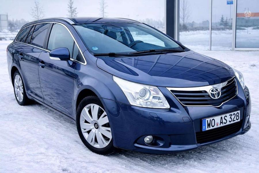 Zils Toyota Avensis 2010 Viļņa, ar dzinēja tilpumu 2.00 L un nobraukumu 225 tūkst. km par 5250 €, foto 1 vietnē AUTOMOTO.COM.LV