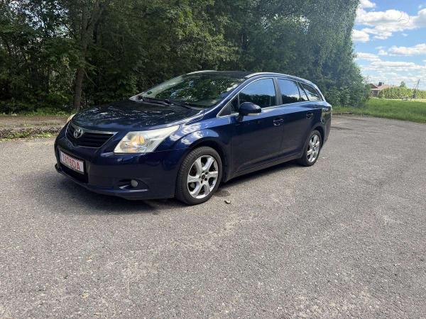 Blue Toyota Avensis 2010 in Plunge, with an engine capacity of 1.80 L and mileage of 254 thousand km for 4250 €, photo 1 on AUTOMOTO.COM.LV