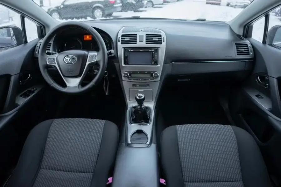 Zils Toyota Avensis 2010 Liepāja, ar dzinēja tilpumu 2.20 L un nobraukumu 188 tūkst. km par 7150 €, foto 8 vietnē AUTOMOTO.COM.LV
