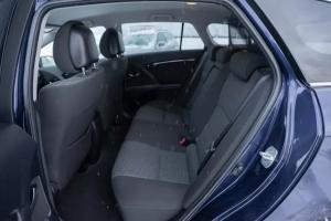 Zils Toyota Avensis 2010 Liepāja, ar dzinēja tilpumu 2.20 L un nobraukumu 188 tūkst. km par 7150 €, foto 10 vietnē AUTOMOTO.COM.LV