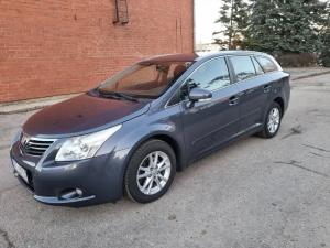 Zils Toyota Avensis 2010 Jēkabpils, ar dzinēja tilpumu 2.00 L un nobraukumu 285 tūkst. km par 5750 €, foto  vietnē AUTOMOTO.COM.LV