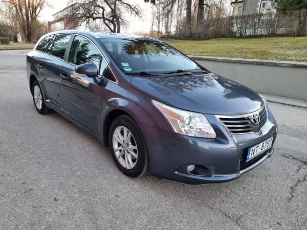 Zils Toyota Avensis 2010 Jēkabpils, ar dzinēja tilpumu 2.00 L un nobraukumu 285 tūkst. km par 5750 €, foto 4 vietnē AUTOMOTO.COM.LV