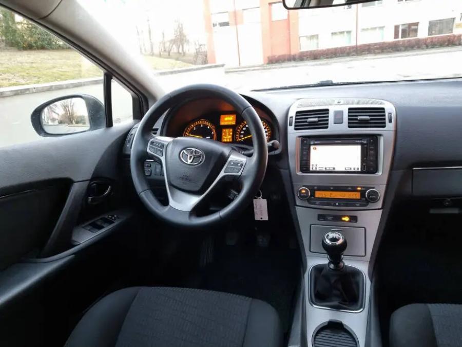 Синий Тойота Авенсис 2010 в Екабпилс, объемом двигателя 2.00 л и пробегом 285 тыс. км за 5750 €, фото 16 на AUTOMOTO.COM.LV