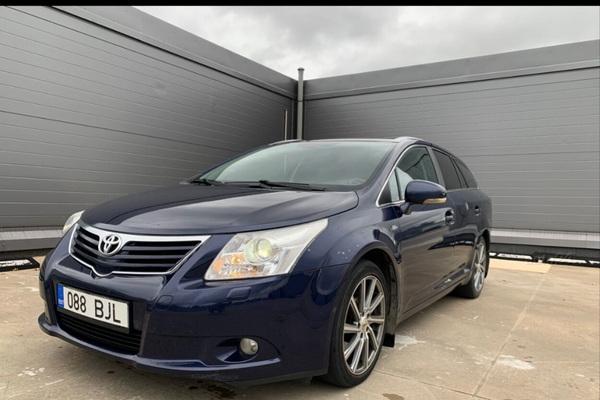 Blue Toyota Avensis 2010 in Kivioli, with an engine capacity of 2.20 L and mileage of 388 thousand km for 3000 €, photo 4 on AUTOMOTO.COM.LV