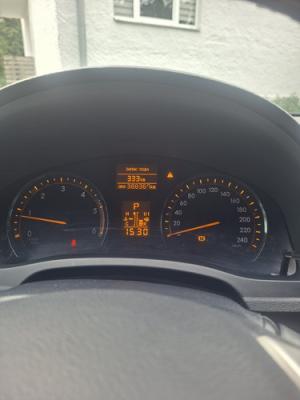 Zils Toyota Avensis 2010 Kivieli, ar dzinēja tilpumu 2.20 L un nobraukumu 388 tūkst. km par 3000 €, foto 12 vietnē AUTOMOTO.COM.LV