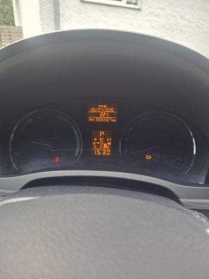 Zils Toyota Avensis 2010 Kivieli, ar dzinēja tilpumu 2.20 L un nobraukumu 388 tūkst. km par 3000 €, foto 25 vietnē AUTOMOTO.COM.LV