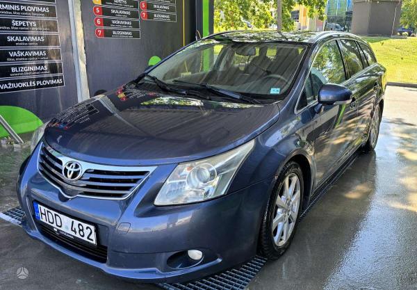 Синий Тойота Авенсис 2010 в Шяуляй, объемом двигателя 2.20 л и пробегом 430 тыс. км за 1950 €, фото 1 на AUTOMOTO.COM.LV