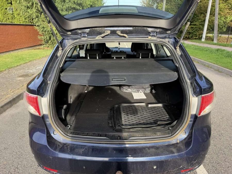 Zils Toyota Avensis 2010 Kauņa, ar dzinēja tilpumu 2.20 L un nobraukumu 315 tūkst. km par 2050 €, foto 8 vietnē AUTOMOTO.COM.LV