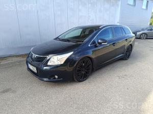 Zils Toyota Avensis 2010 Rīga, ar dzinēja tilpumu 2.20 L un nobraukumu 420 tūkst. km par 2250 €, foto  vietnē AUTOMOTO.COM.LV