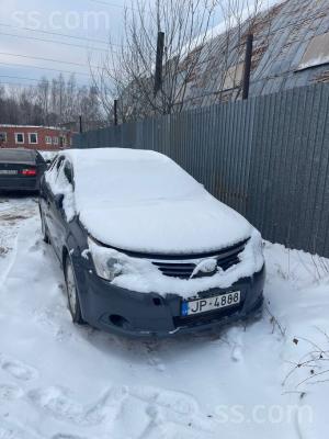 Zils Toyota Avensis 2011 Rīga, ar dzinēja tilpumu 2.20 L un nobraukumu 298 tūkst. km par 2600 €, foto 2 vietnē AUTOMOTO.COM.LV