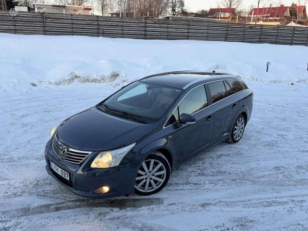 Blue Toyota Avensis 2011 in Vilnius, with an engine capacity of 2.23 L and mileage of 349 thousand km for 3700 €, photo 2 on AUTOMOTO.COM.LV