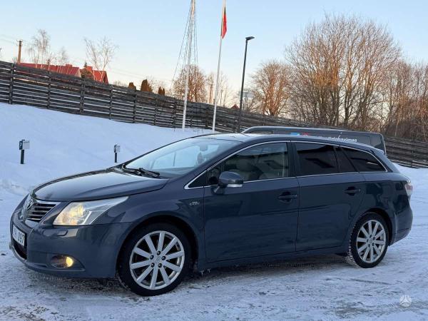 Blue Toyota Avensis 2011 in Vilnius, with an engine capacity of 2.23 L and mileage of 349 thousand km for 3700 €, photo 6 on AUTOMOTO.COM.LV