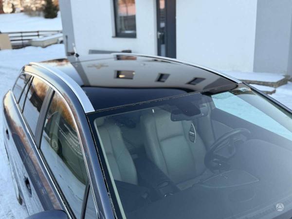 Zils Toyota Avensis 2011 Viļņa, ar dzinēja tilpumu 2.23 L un nobraukumu 349 tūkst. km par 3700 €, foto 11 vietnē AUTOMOTO.COM.LV