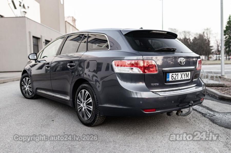 Zils Toyota Avensis 2011 Tallina, ar dzinēja tilpumu 1.60 L un nobraukumu 382 tūkst. km par 3490 €, foto 2 vietnē AUTOMOTO.COM.LV