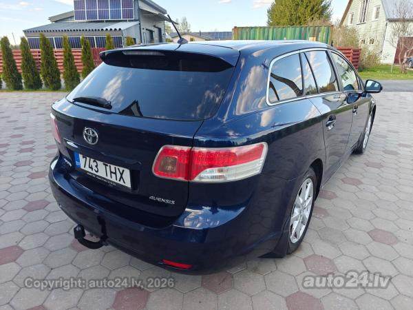 Синий Тойота Авенсис 2011 в Пайде, объемом двигателя 2.00 л и пробегом 337 тыс. км за 4490 €, фото 4 на AUTOMOTO.COM.LV