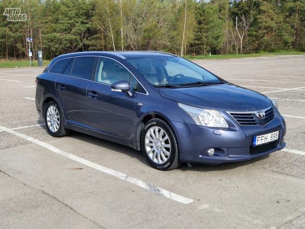Синий Тойота Авенсис 2011 в Клайпеда, объемом двигателя 2.20 л и пробегом 390 тыс. км за 4500 €, фото 1 на AUTOMOTO.COM.LV