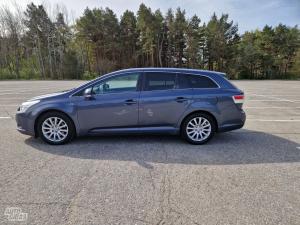 Zils Toyota Avensis 2011 Klaipėda, ar dzinēja tilpumu 2.20 L un nobraukumu 390 tūkst. km par 4500 €, foto 5 vietnē AUTOMOTO.COM.LV
