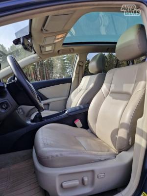 Zils Toyota Avensis 2011 Klaipėda, ar dzinēja tilpumu 2.20 L un nobraukumu 390 tūkst. km par 4500 €, foto 15 vietnē AUTOMOTO.COM.LV
