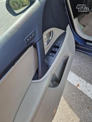 Zils Toyota Avensis 2011 Klaipėda, ar dzinēja tilpumu 2.20 L un nobraukumu 390 tūkst. km par 4500 €, foto 16 vietnē AUTOMOTO.COM.LV