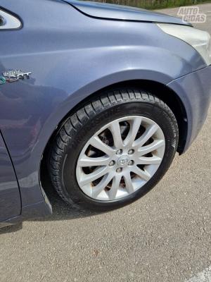 Zils Toyota Avensis 2011 Klaipėda, ar dzinēja tilpumu 2.20 L un nobraukumu 390 tūkst. km par 4500 €, foto 24 vietnē AUTOMOTO.COM.LV