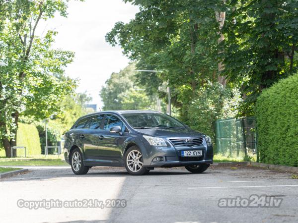 Синий Тойота Авенсис 2011 в Таллин, объемом двигателя 1.80 л и пробегом 207 тыс. км за 6000 €, фото 7 на AUTOMOTO.COM.LV