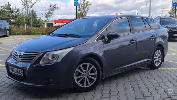 Синий Тойота Авенсис 2011 в Вильнюс, объемом двигателя 2.23 л и пробегом 306 тыс. км за 3999 €, фото 1 на AUTOMOTO.COM.LV